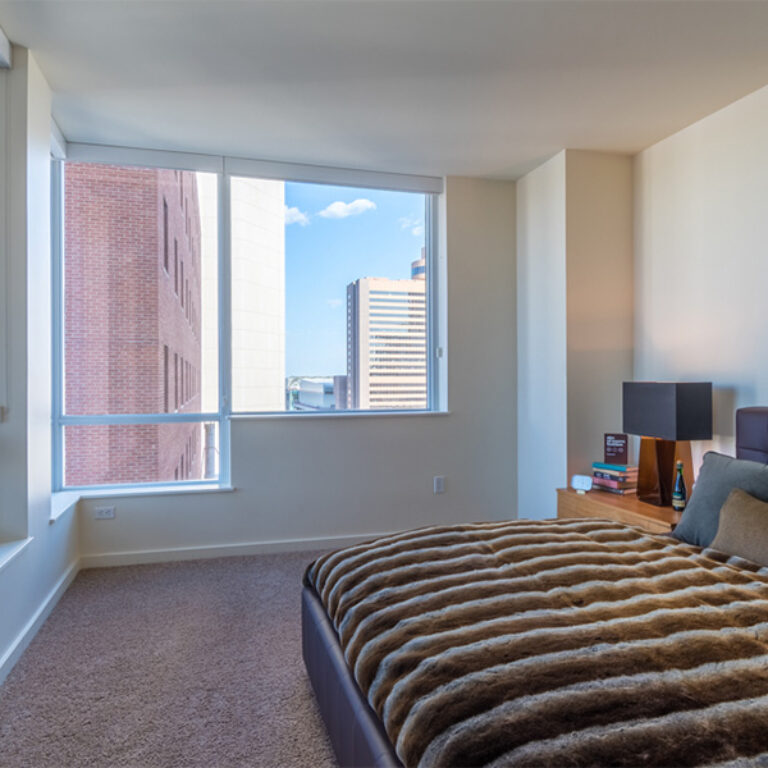 44 Monroe | View Gallery for new Phoenix, AZ Apartments