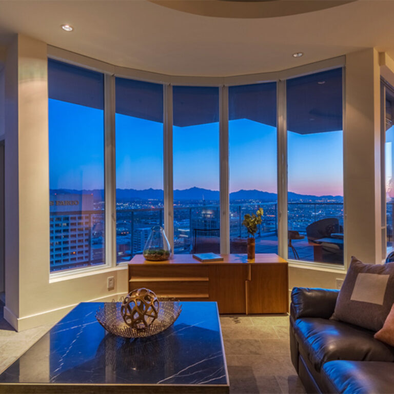 Photos of Our Phoenix Apartment Complex | 44 Monroe