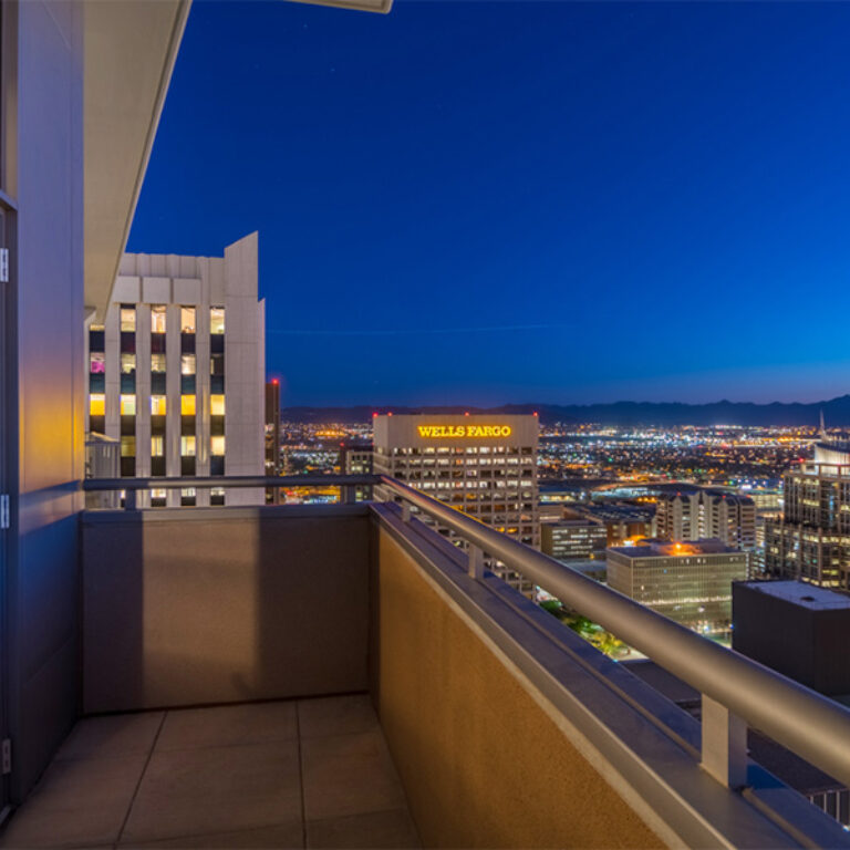 44 Monroe | View Gallery for new Phoenix, AZ Apartments
