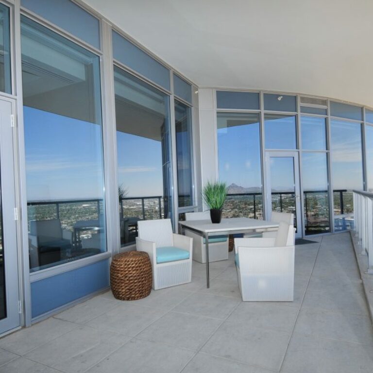 Photos of Our Phoenix Apartment Complex | 44 Monroe