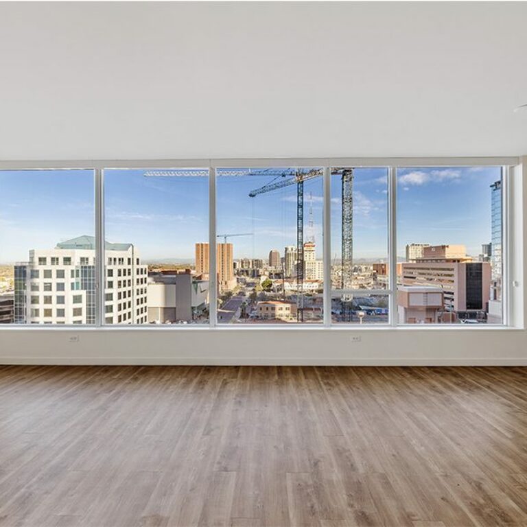 Photos of Our Phoenix Apartment Complex | 44 Monroe